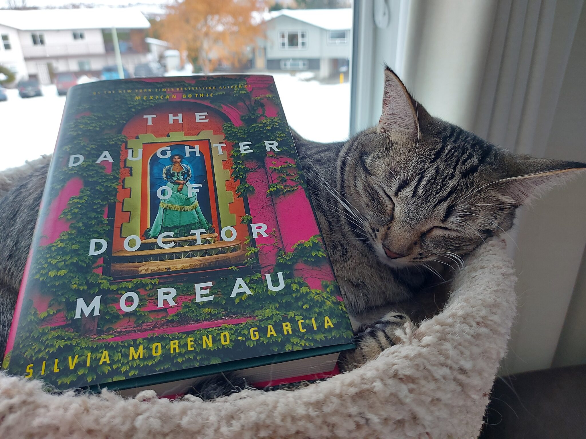 The Daughter of Doctor Moreau by Silvia Moreno-Garcia – Bibliokitty